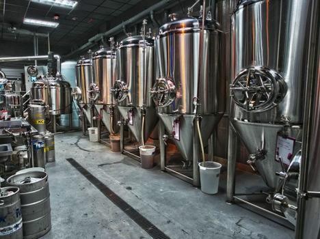 STOUT TANKS AND KETTLES - BREWING EQUIPMENT